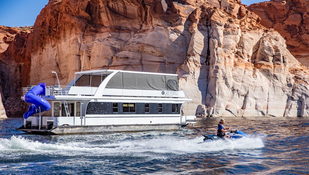 Wahweap Marina Houseboat Rentals | Lake Powell Resorts & Marinas